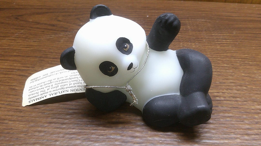 2501 Fenton Glass 4" Hand-painted Vintage Satin Black & White Reclining ...