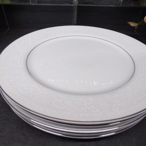 2311 Salem China Co. Translucent Lace Bouquet Fine China Dinnerware W ...