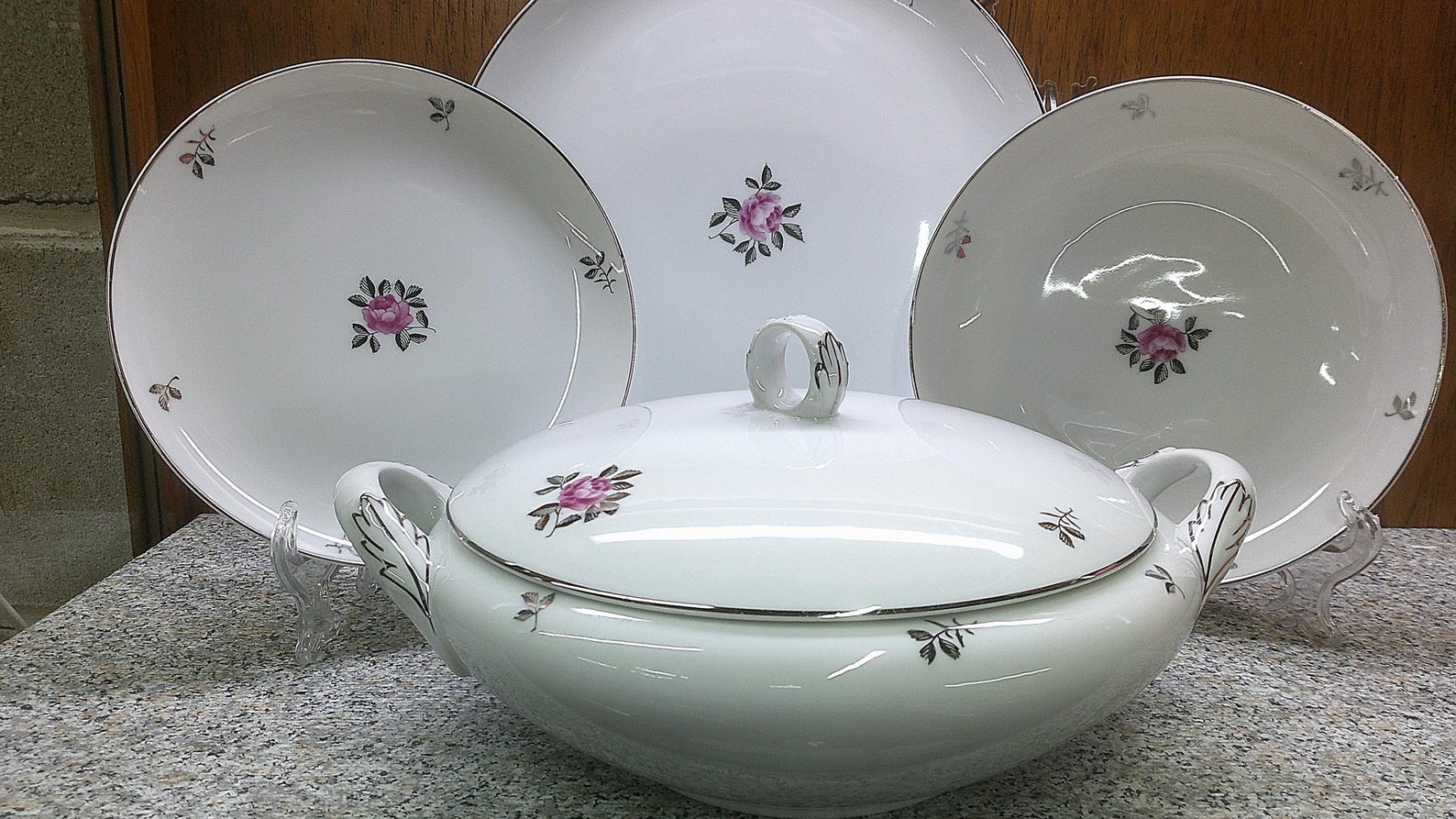 2408 Fukagawa Arita #920 Hand-painted Dinnerware Made in Japan Pink ...