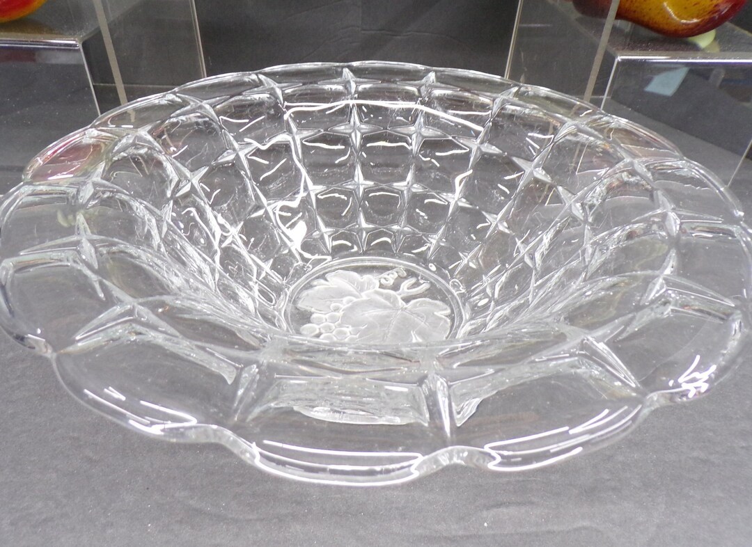 2303 Indiana Glass Constellation Pattern 11.5" Vintage Scalloped Bowl ...