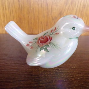 2501 Fenton Glass 4" Vintage Pearly White Sparrow Bird Hand-painted ...