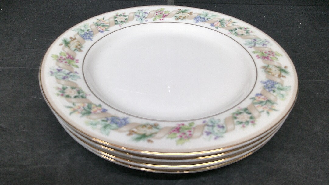 2401 Nikko Fine China Patra Winterbound Beautiful Vintage 6.5 Bread ...