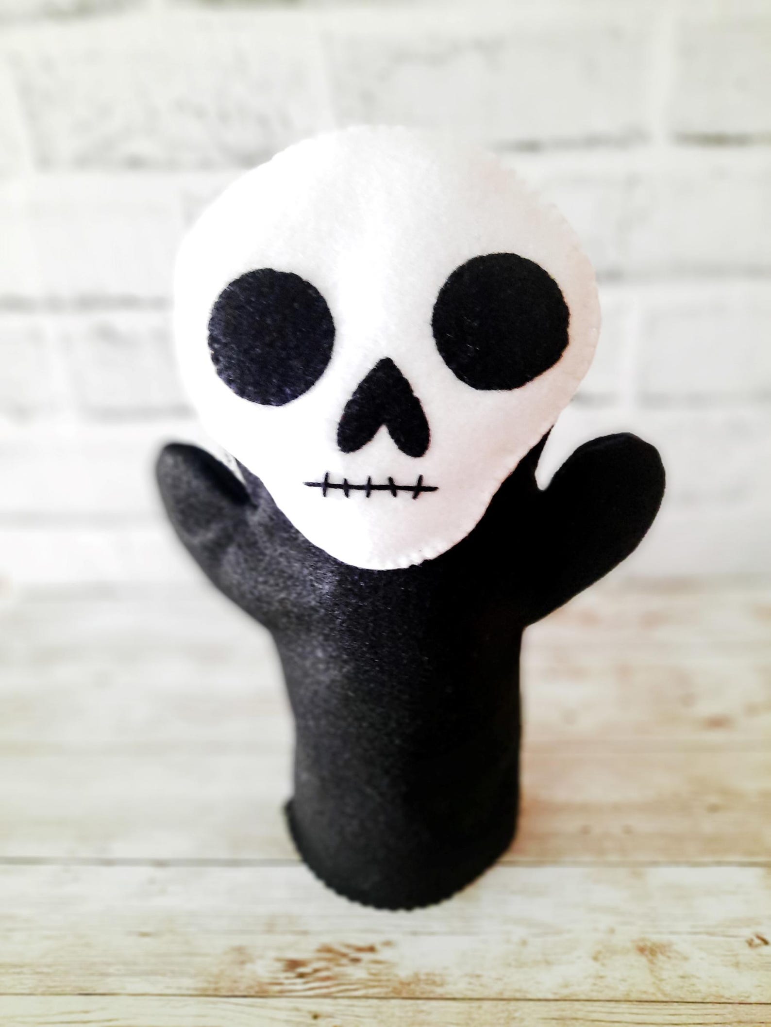 Handmade Felt Skull Hand Puppet | Spooky Puppet, Unique Halloween Gift ...
