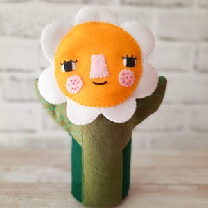 Daisy Flower Hand Puppet - Etsy