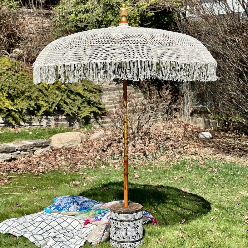 Handwoven Macrame Garden Parasol: Boho Wedding Umbrella - Etsy