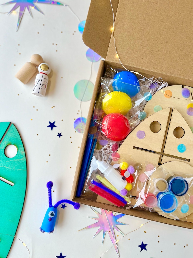 Rocket Ship Craft Kit: Space Adventure With Astronaut & Clay Aliens - Etsy