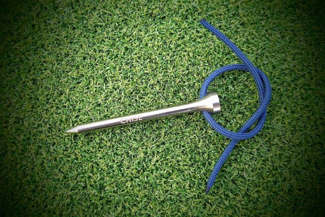 Titanium Golf Tee With Laser Engraved Personalisation. Single Prong ...