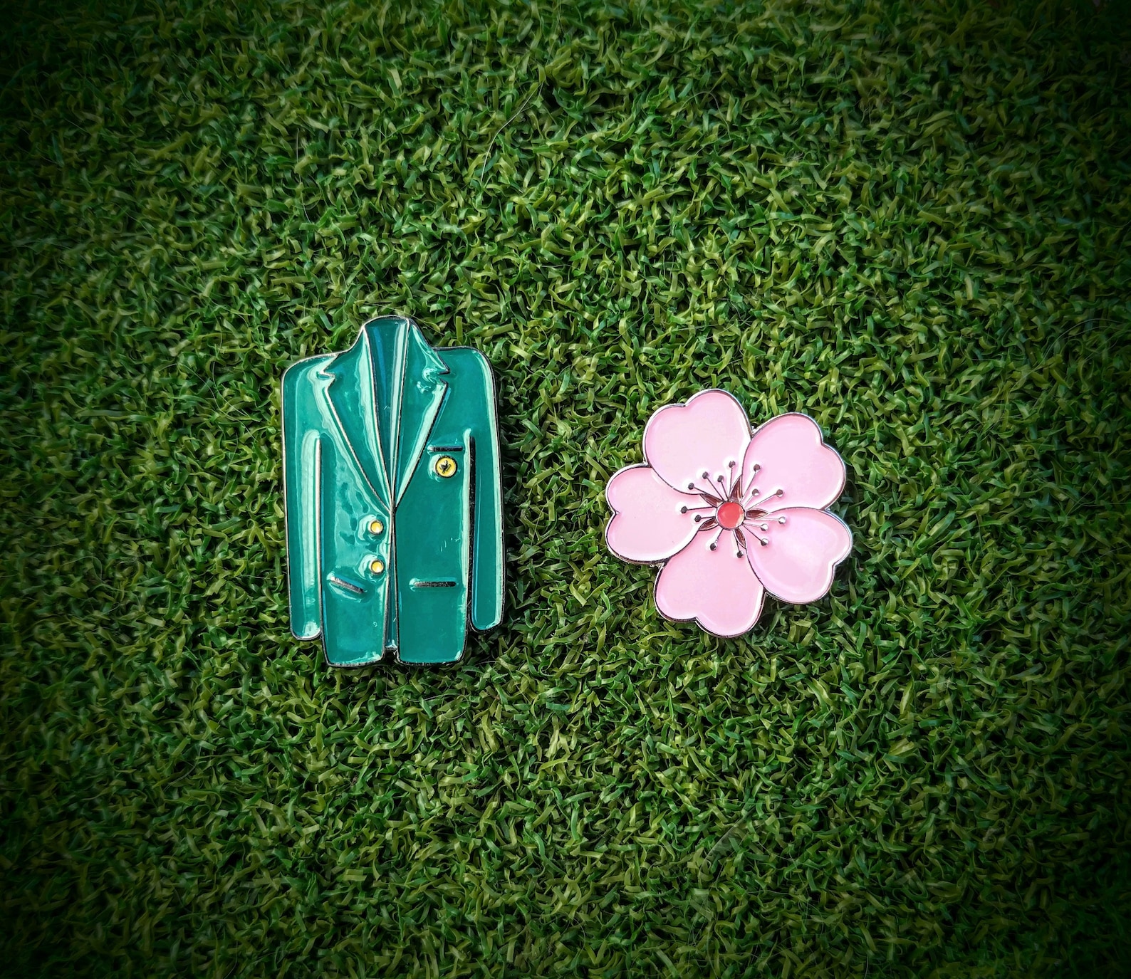 Green Jacket + Azalea Golf Ball Marker Set & Magnet Hat Clip ...