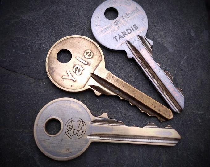 Doctor Who Tardis Key With Perception Filter Necklace - Yale Key - Etsy
