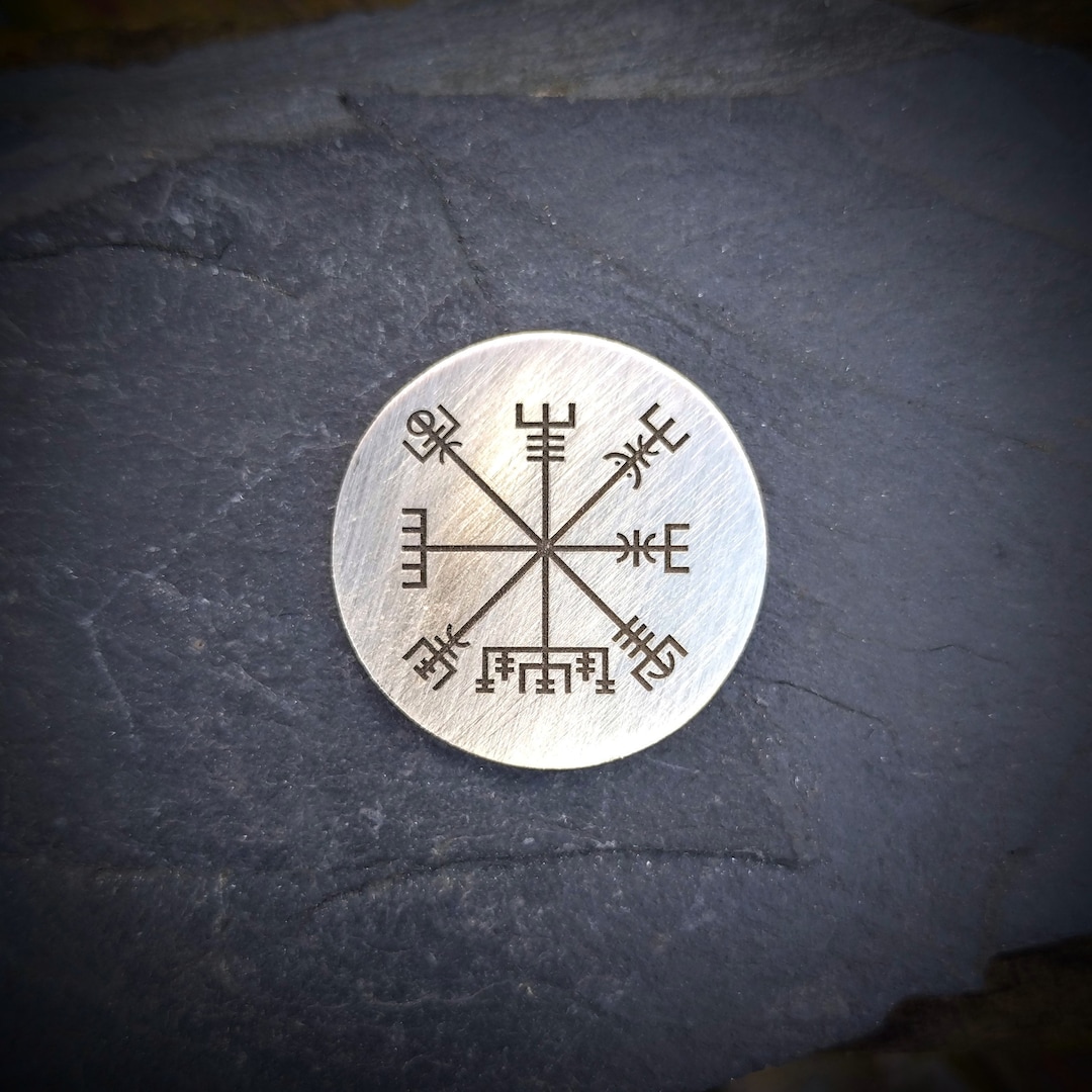 Vegvisir Metal Wayfinder Coin - Engraved Personalisation. Good Luck ...