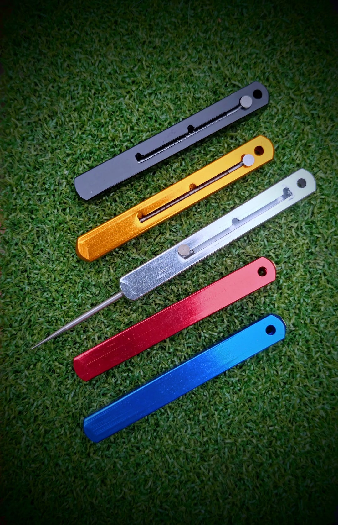 Multi Function Anodised Aluminium & Steel Golf Groove Cleaner Spike ...
