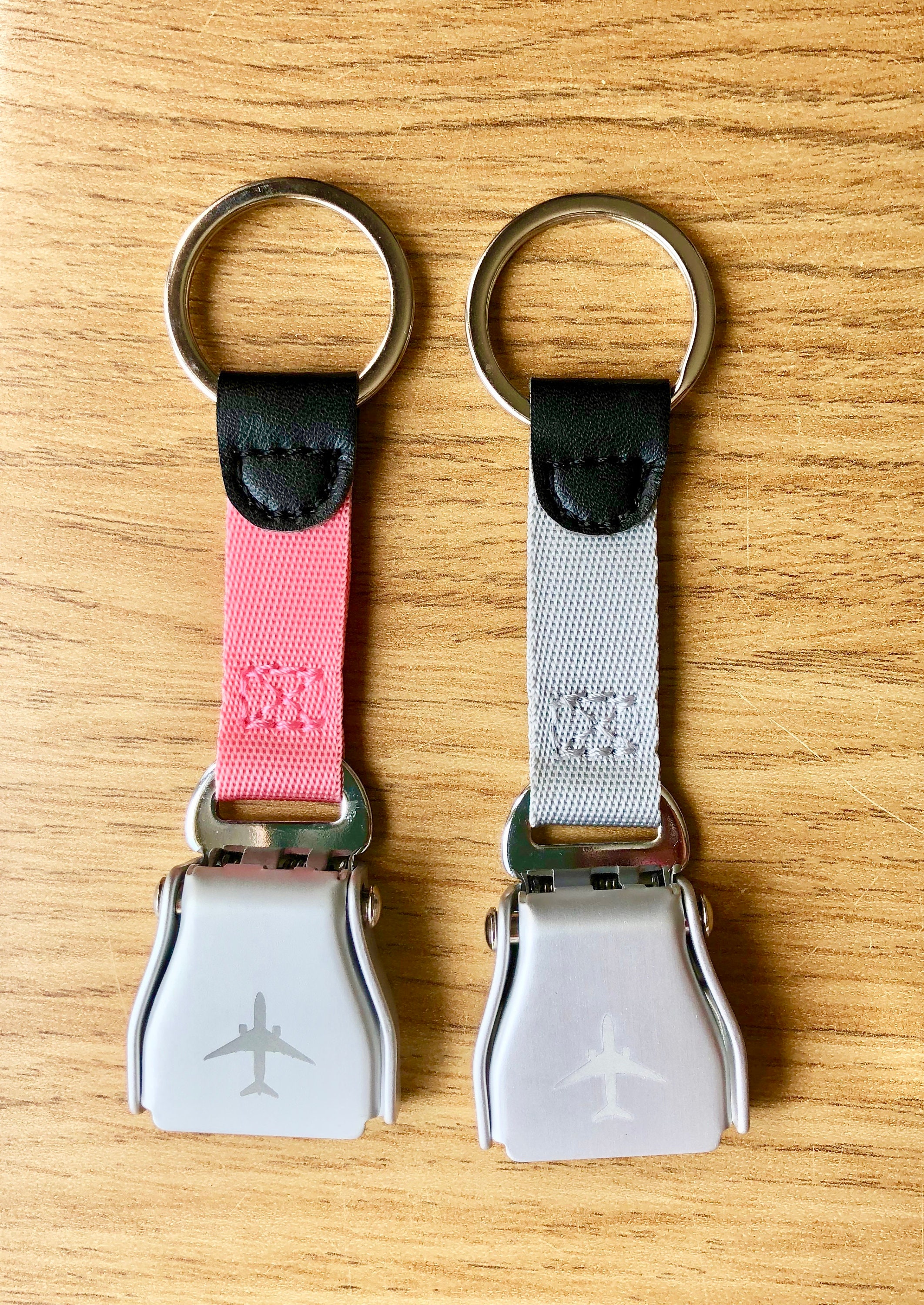 2 pcs NEW buckle Keychain Keyring AirPlane Memorabilia Boeing | Etsy