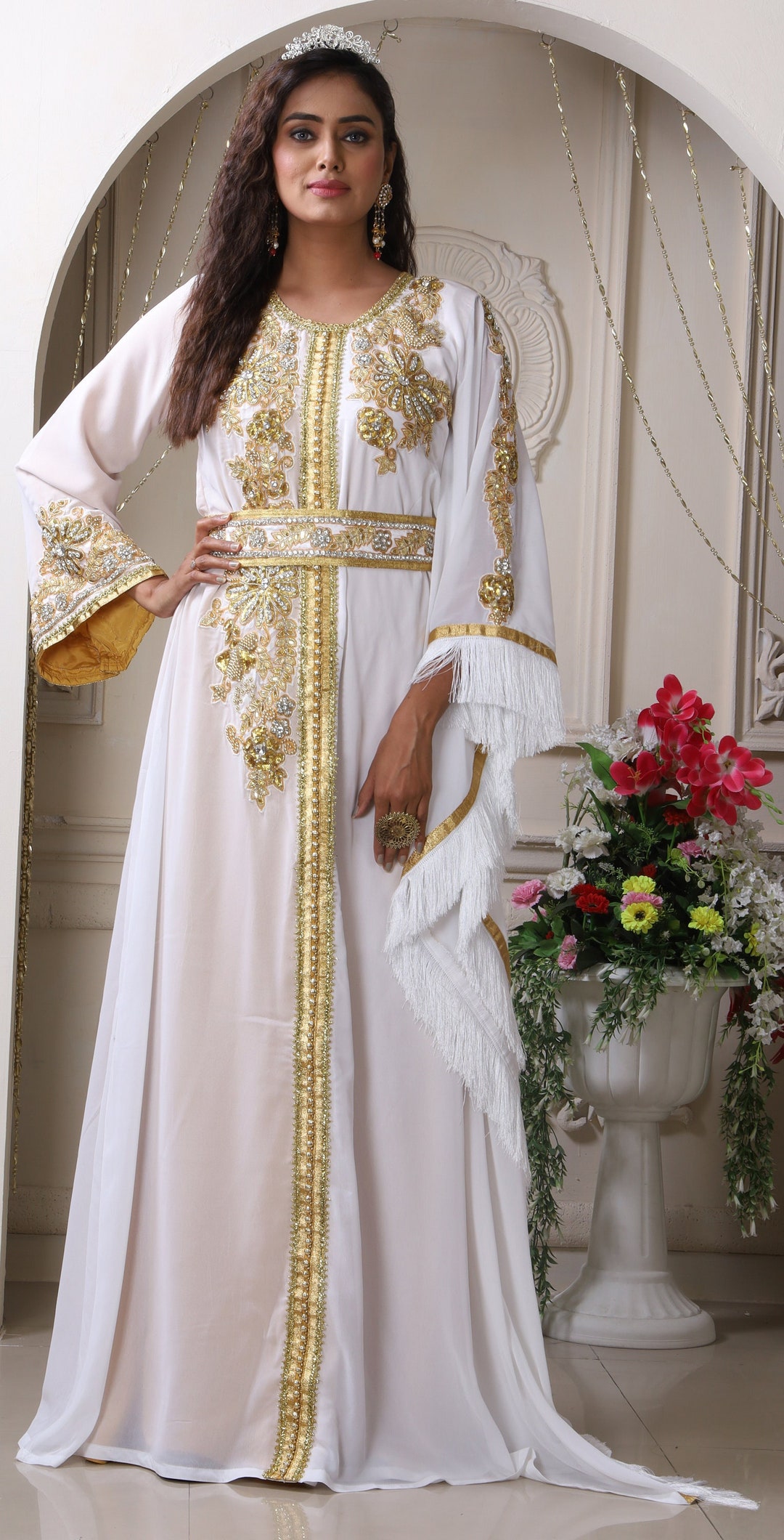 White Colour Stunning And Eye Catching Designer Kaftan For Women Takchita Islmic Wedding Dresses