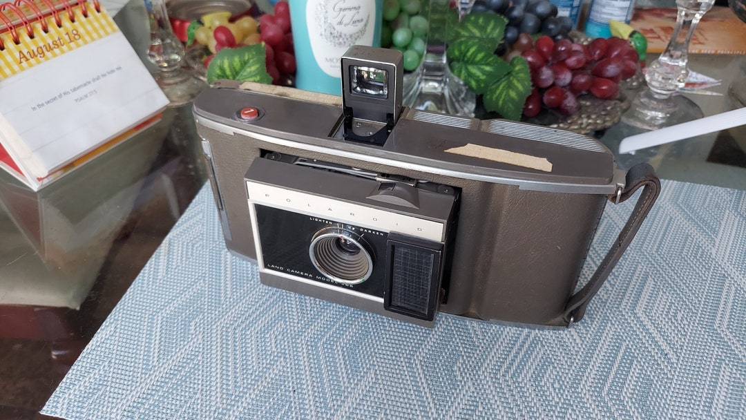 Vintage 1963 Polaroid J66 Land Camera . - Etsy