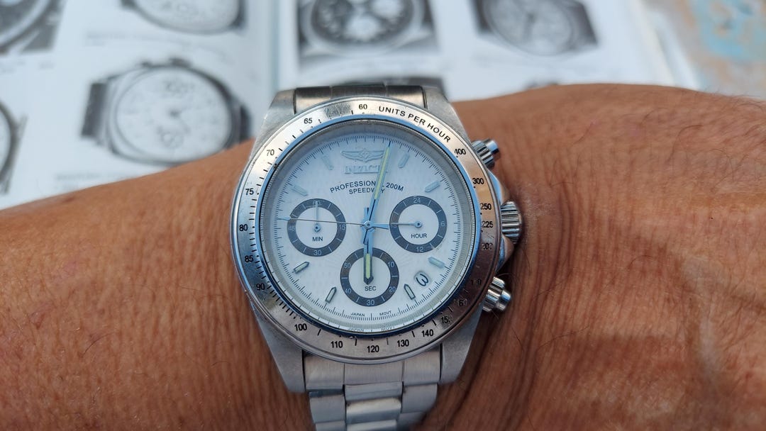 Invicta Speedway 9211 Men's Chronograph Wristwatch . - Etsy