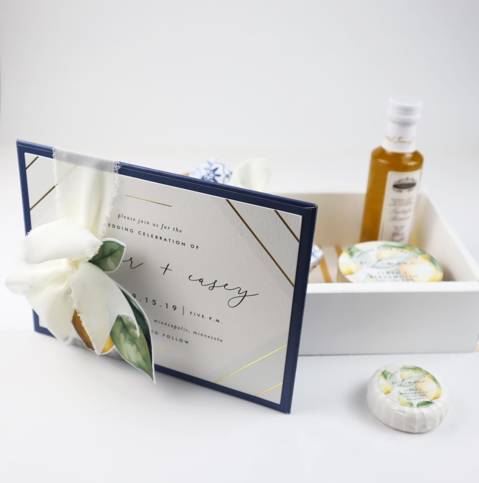 Unboxing Experience Wedding Invitation Set With Custom Gifts, Thematic ...