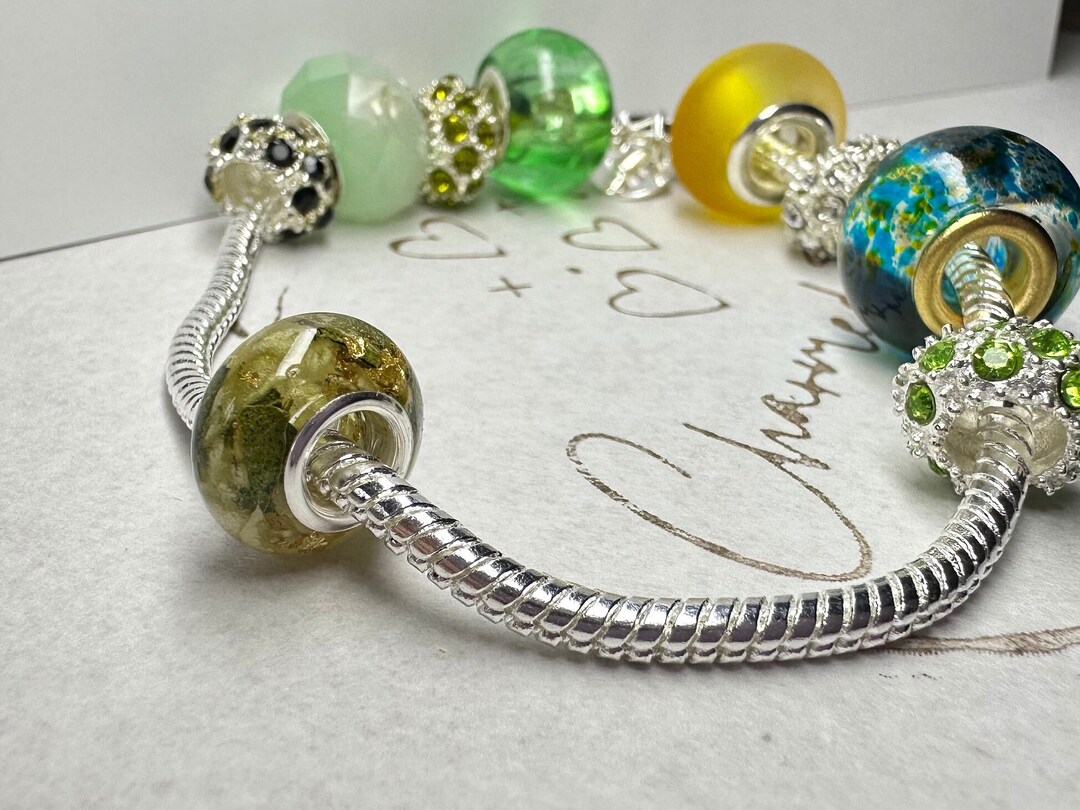 Preserved Flower Wedding Funeral or Cremation Charm Bead. - Etsy