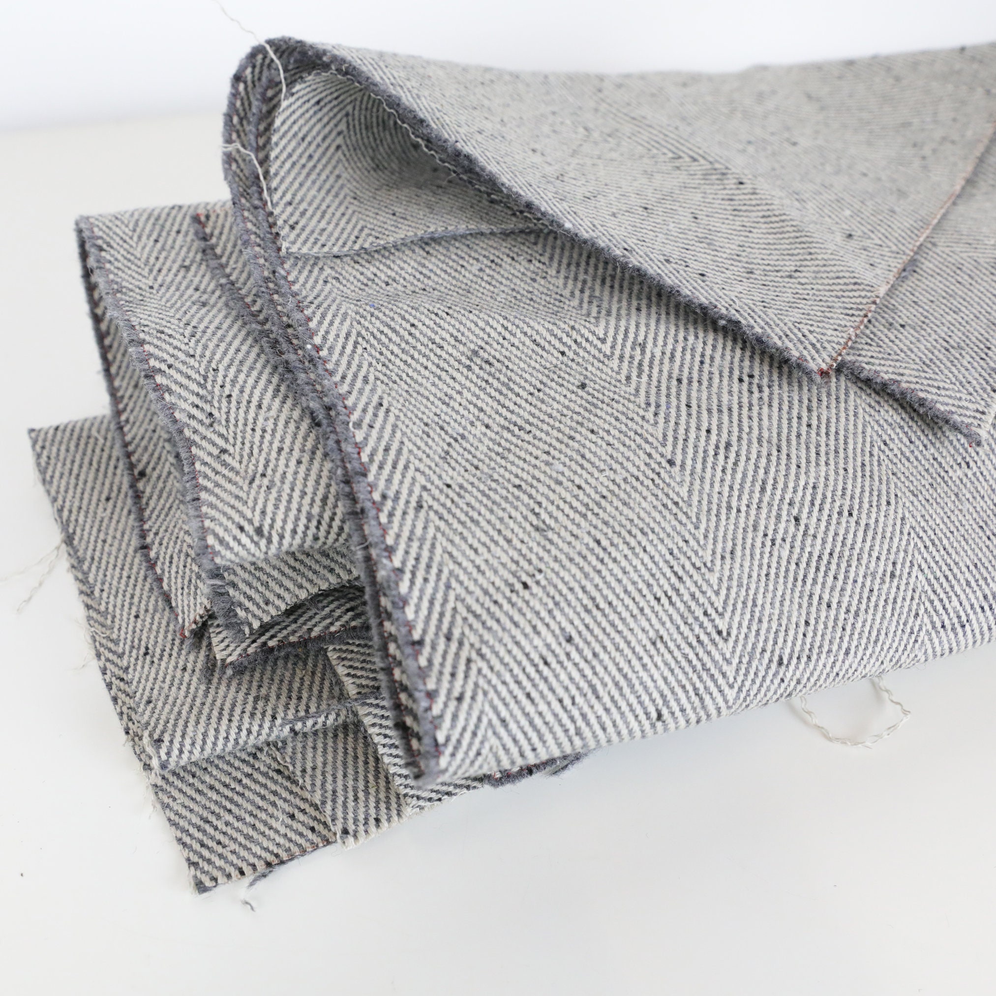 Eco Recycled Wool Herringbone Fabric Offcuts Remnants Scraps Grey 1KG ...
