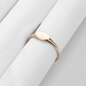 14k Solid Gold Oval Signet Ring, Personalized Monogram Ring for Women, Engravable Signet Ring ...