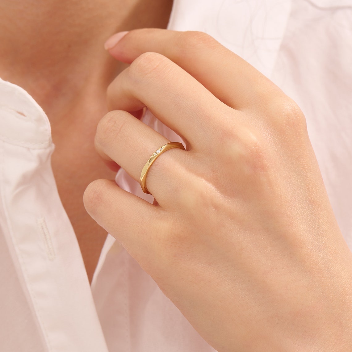 Geometric Slim Wedding Band, 14k Solid Gold Minimalist Marriage Ring ...