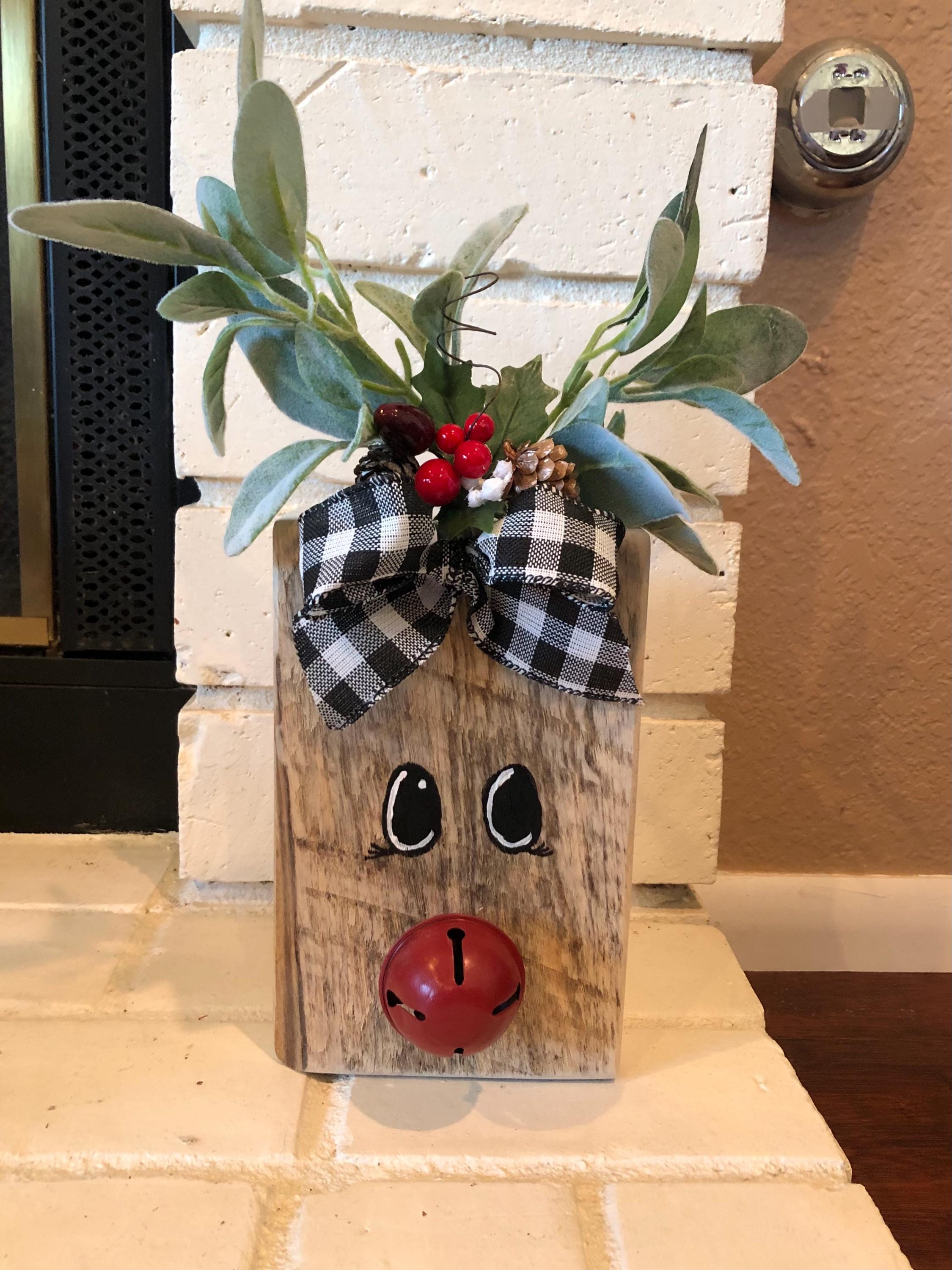 Wooden Reindeer, Rustic, Wooden, Farmhouse, Decoration, Buffalo Plaid ...