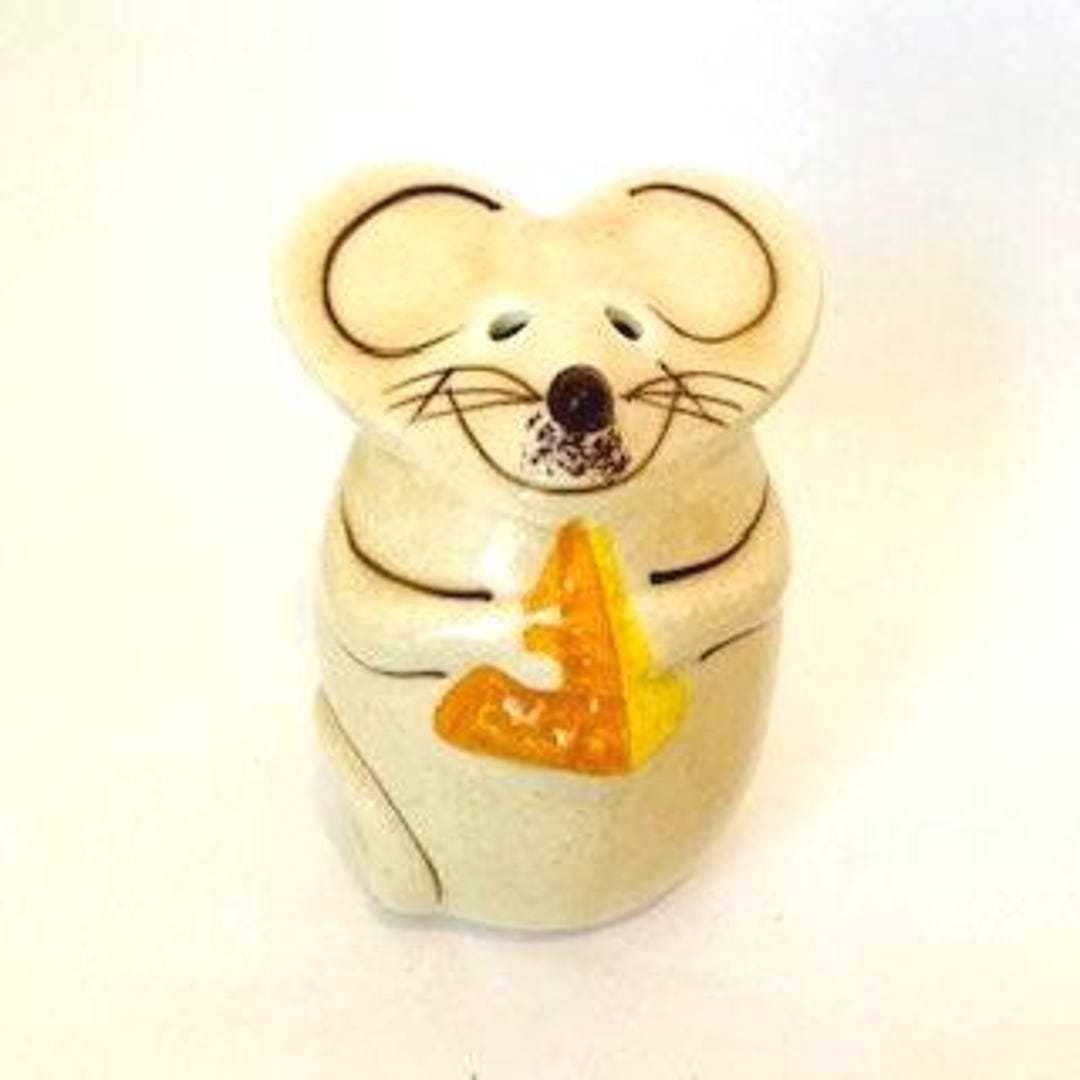 Adorable Vintage Ceramic Mouse Cheese Shaker - Etsy