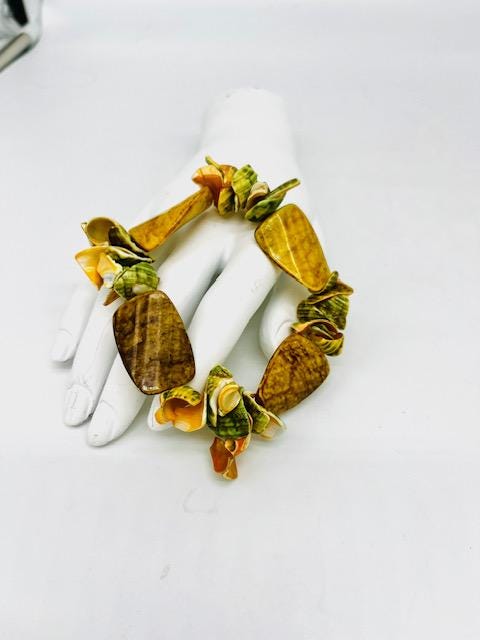 Beautiful Shell Bracelet - Etsy
