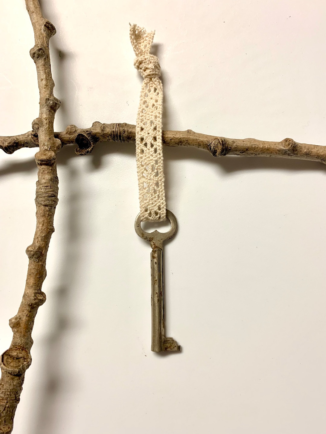 Skeleton Key Vintage USSR, Tree Decor, Vintage Curiosities, Altar ...