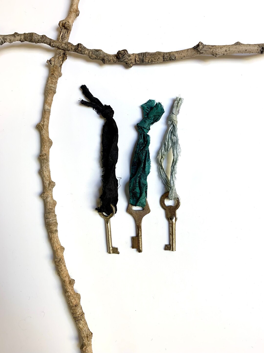 Skeleton Key Set: Vintage Talisman Charms With Silk Hangers - Etsy