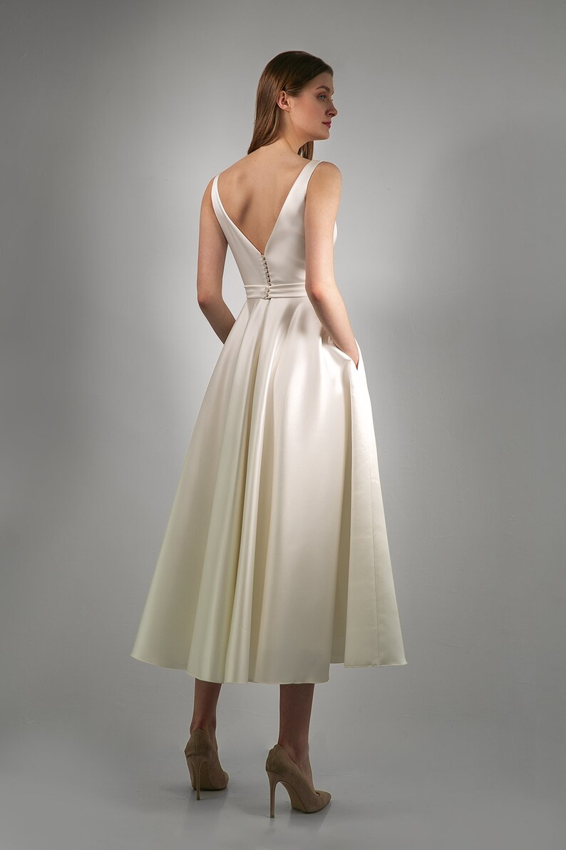 Ready to Ship Dress SIZE US6 Reception Dress Minimalist - Etsy