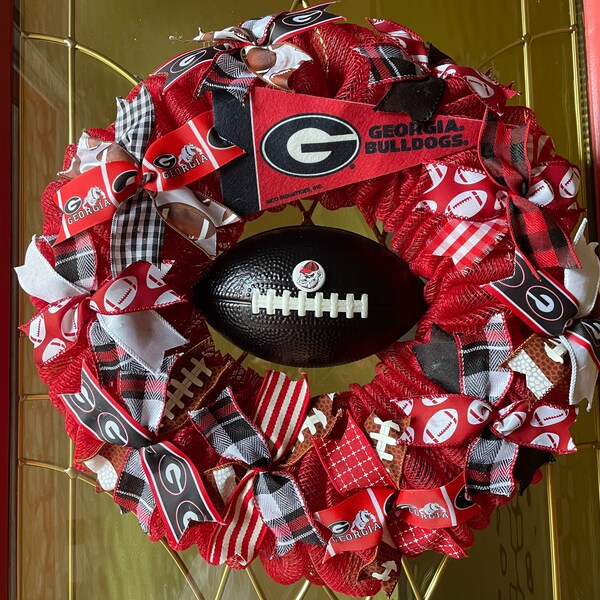 College Wreath - Etsy