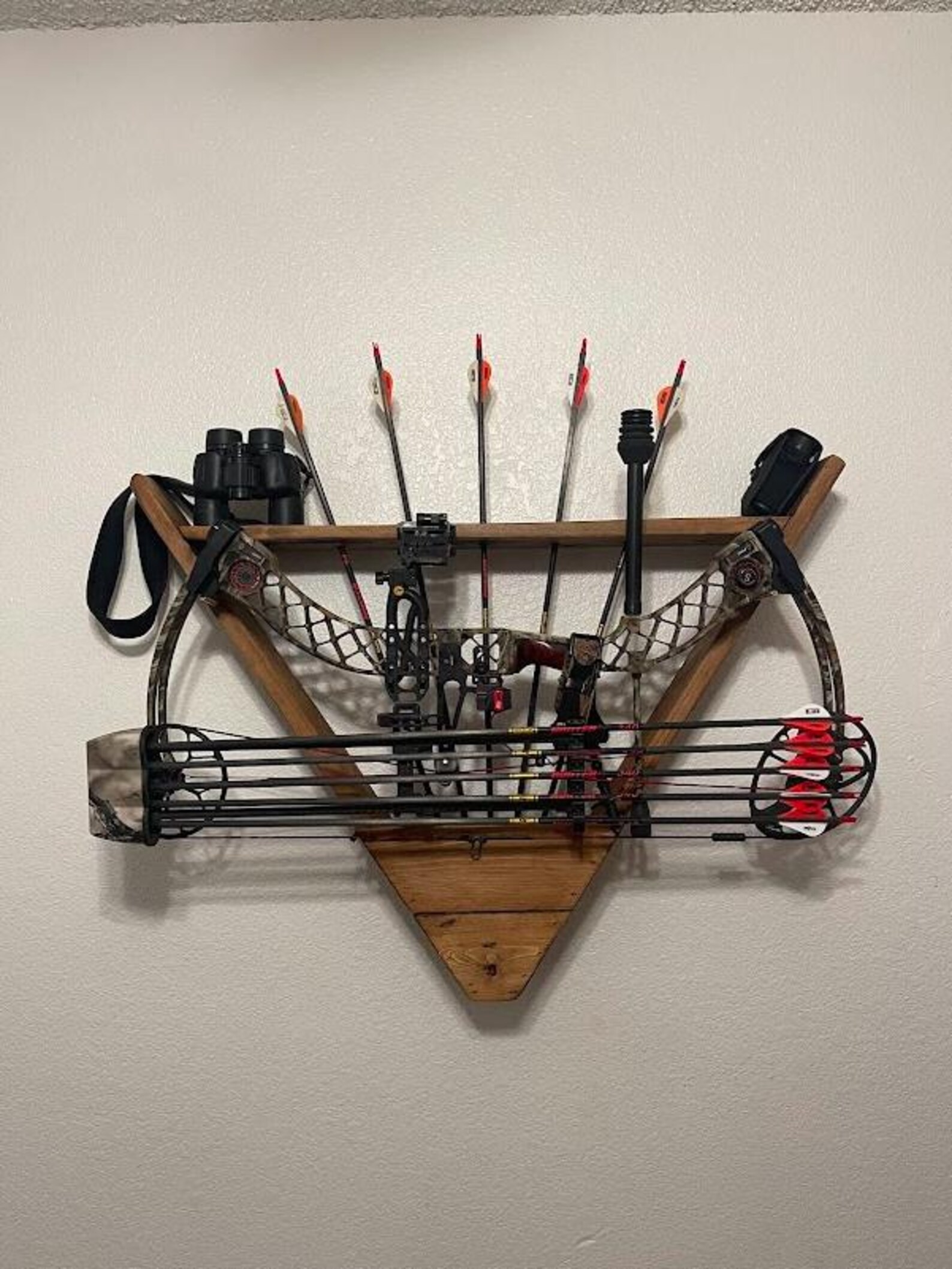 Rustic Reclaimed Wood Bow & Arrow Display Rack, Mancave Cabin Display ...