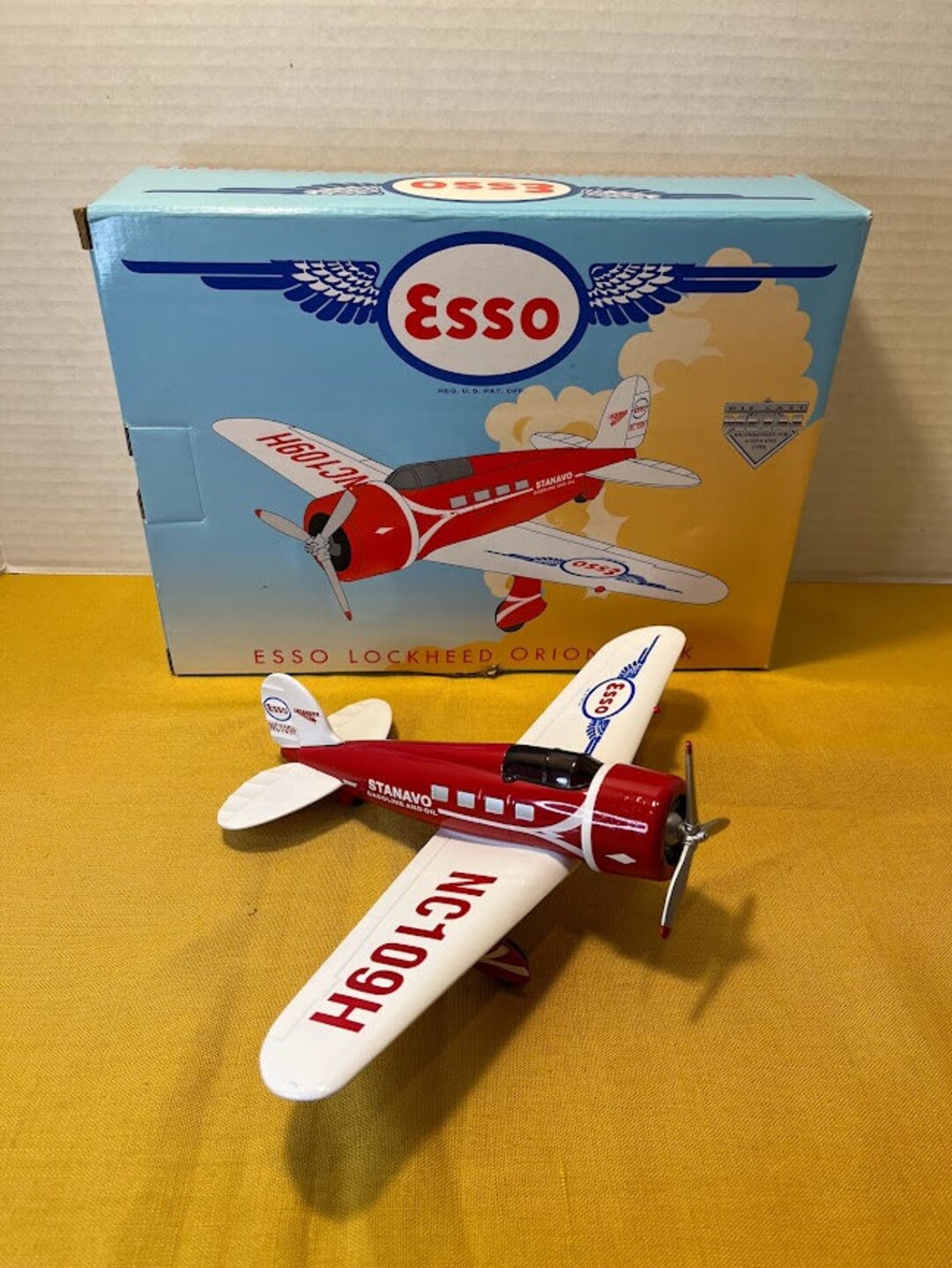 Die Cast Metal Esso Lockheed Orion Airplane Bank (2) - Etsy