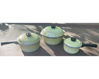 Club Cookware 4 Sauce Pans With Lids Red Club Cookware 3 Qt., 2 Qt., 1 ...