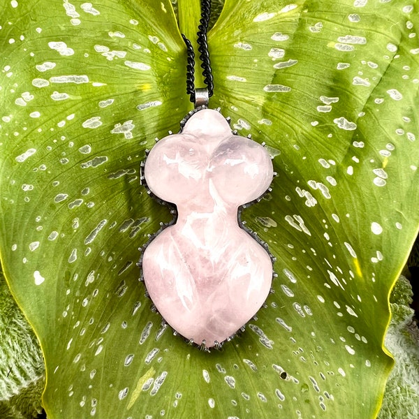 Female Form Necklace - Etsy