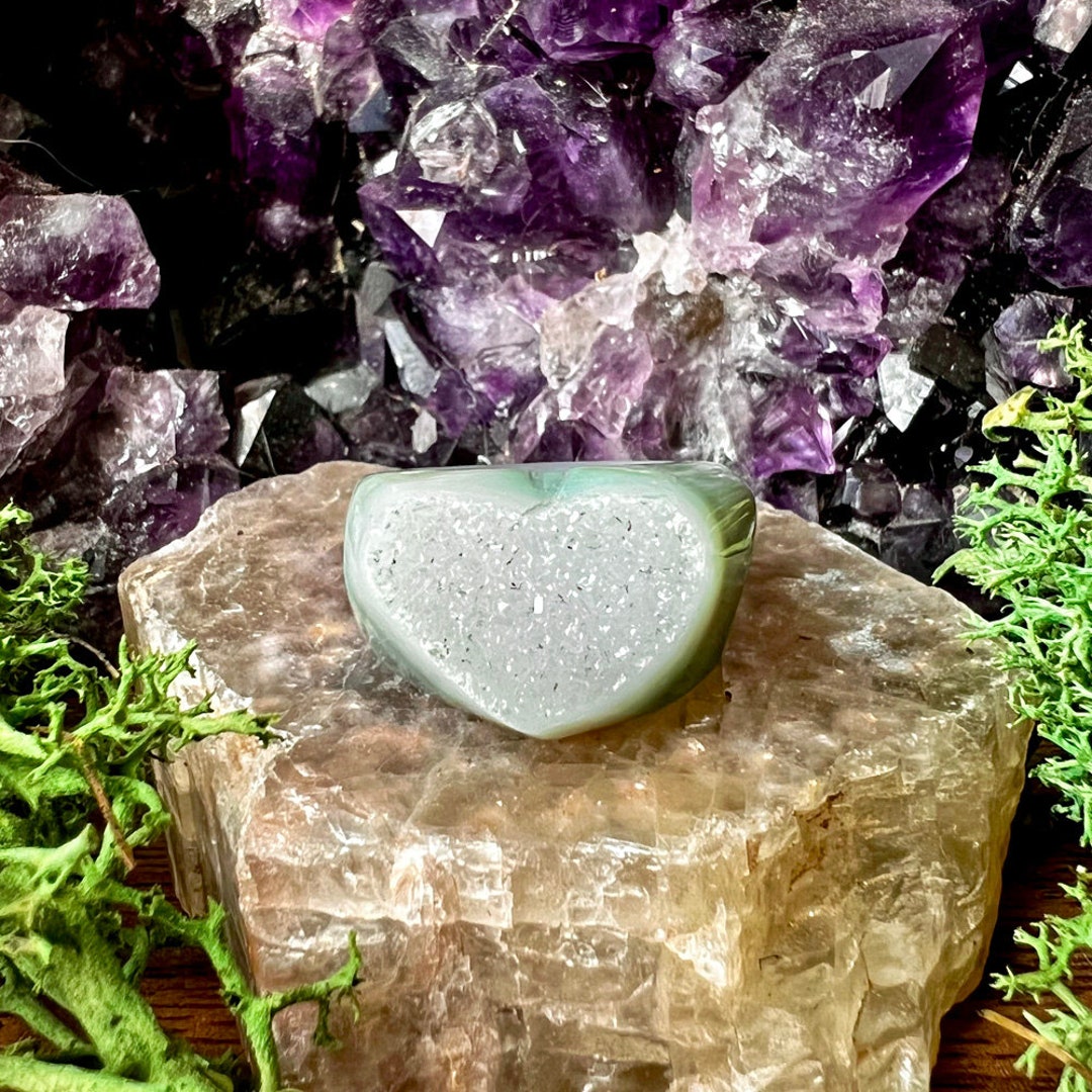 Celadon Foam Druzy Heart Rock Candy Ring Fun Cheerful Pale Green White ...