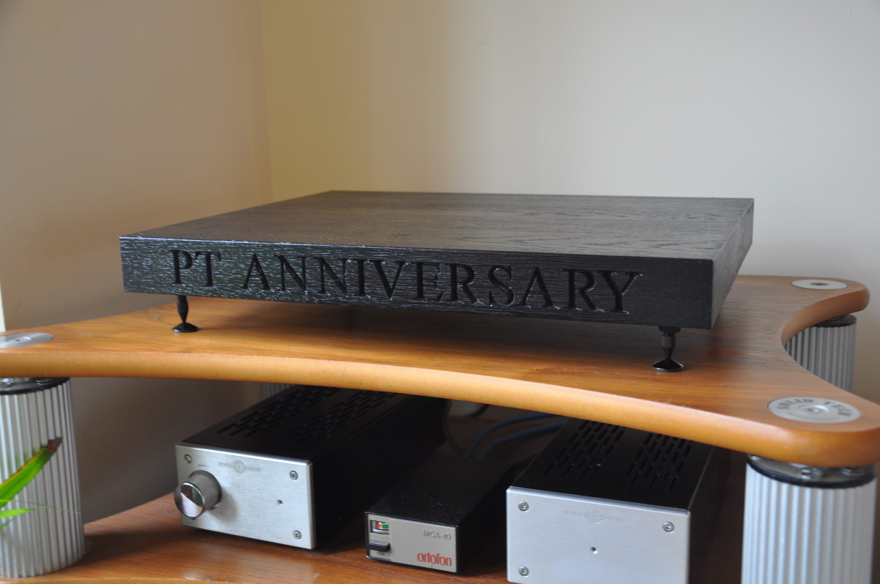 Personalised Solid Oak Turntable Levelling Isolation Plinth - Etsy UK