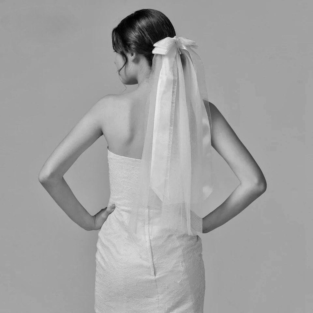 Ariana Bow Veil – Soft Tulle Bridal Veil With Silk Bow & Pearls | Waist ...