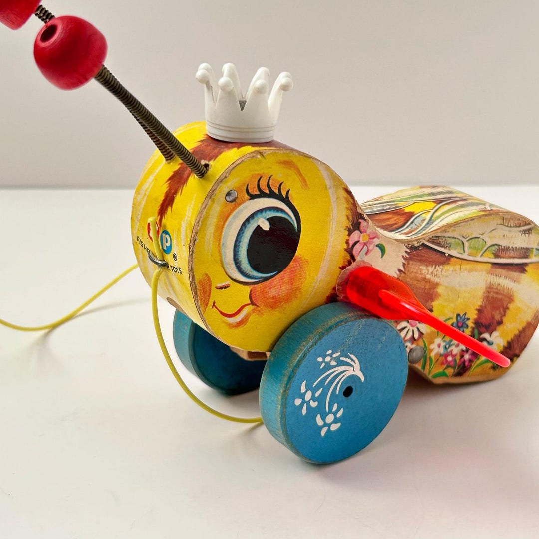 Vintage Fisher Price Queen Buzzy Bee Pull Toy 444 Wooden Bumble Bee ...