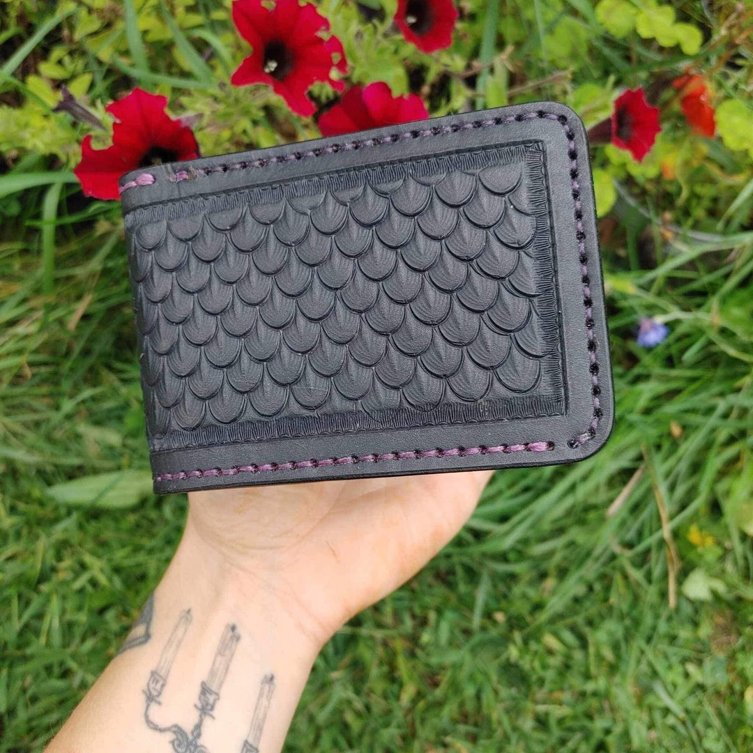 Hand Tooled Leather Wallet / Dragon Scale Wallet / Custom - Etsy