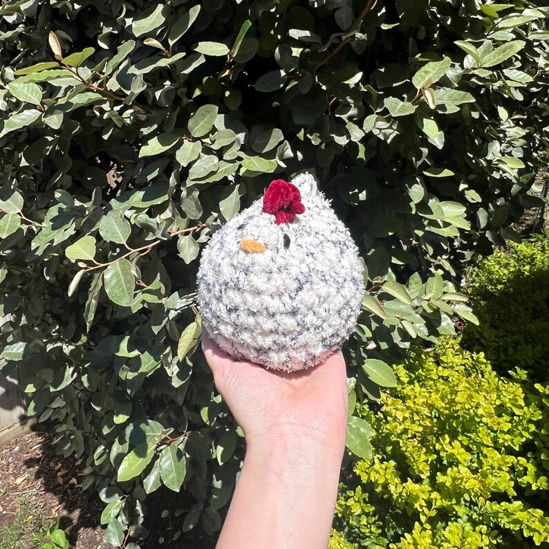 Handmade Crochet Chonky Chicken Plushie *MADE TO ORDER* - Etsy