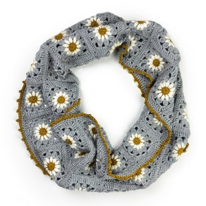 CROCHET PATTERN / Daisy Infinity Scarf / Instant PDF Download - Etsy