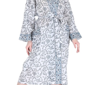 Handcrafted White Kimono Blue Botanical Pattern Women's White Kimono ...