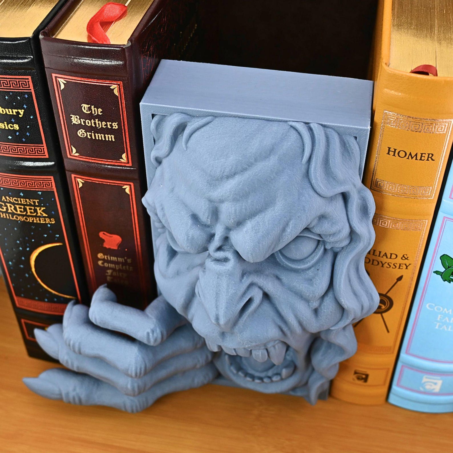3D Printed Vampire Book Nook Bookish Gifts for Horror Bookshelf Decor ...