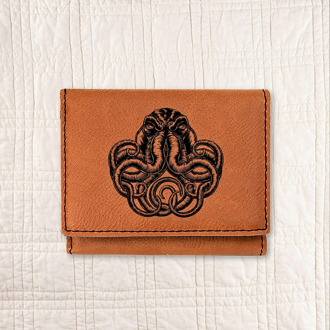 Lovecraft Cthulhu Monster Trifold Men's Wallet for Dnd Stocking Stuffer ...
