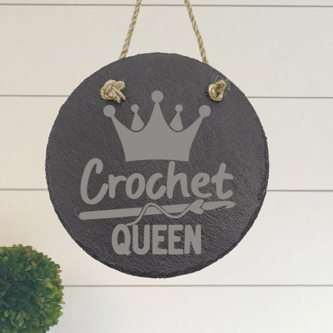 Crochet Queen Hanging Wall Decor Sign for Mother's Day or Gift for ...
