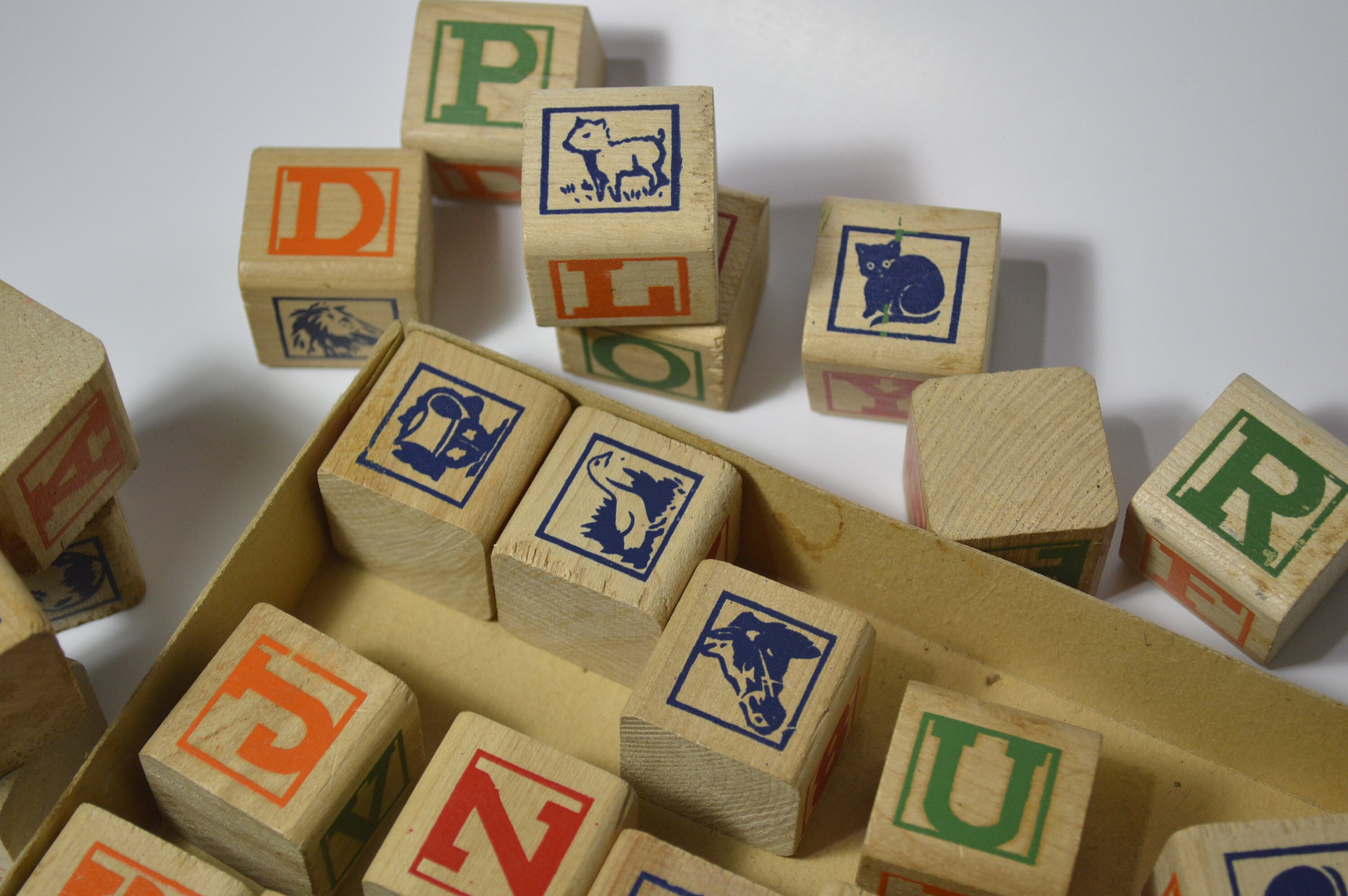 Alpha-blocks Peter-austin Mfg. Co Antique Wooden Block Game Toronto - Etsy