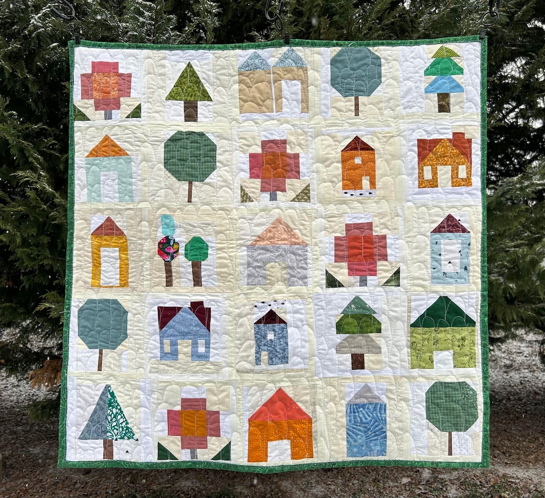 Tiny Houses Baby Quilt - Etsy