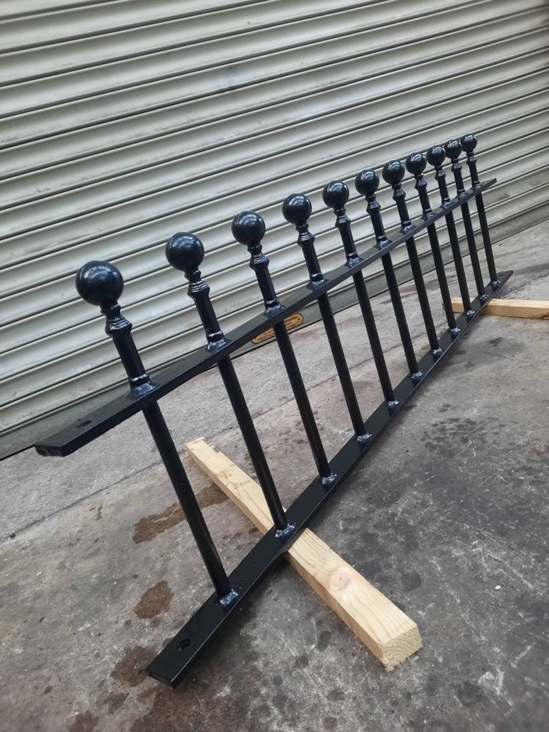 Made to Order Wrought Iron Railings Fencing Wall Top Gates Estate ...