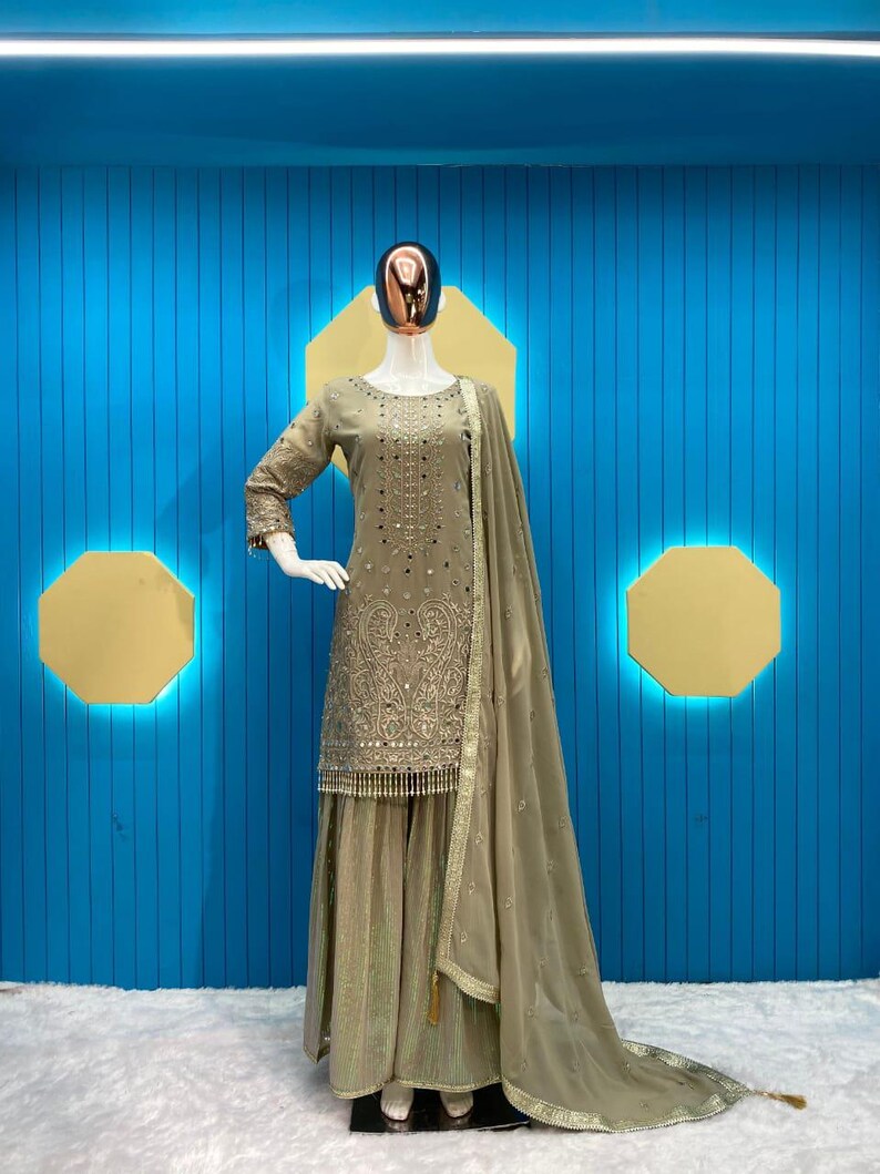 Beautiful Pakistani Sharara Suit Set for Eid , Super Stylish Ready to ...